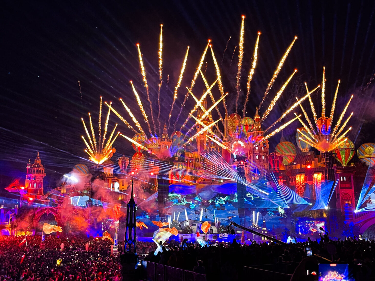 First Timers Guide to Tomorrowland - The Best Music Festival in the ...