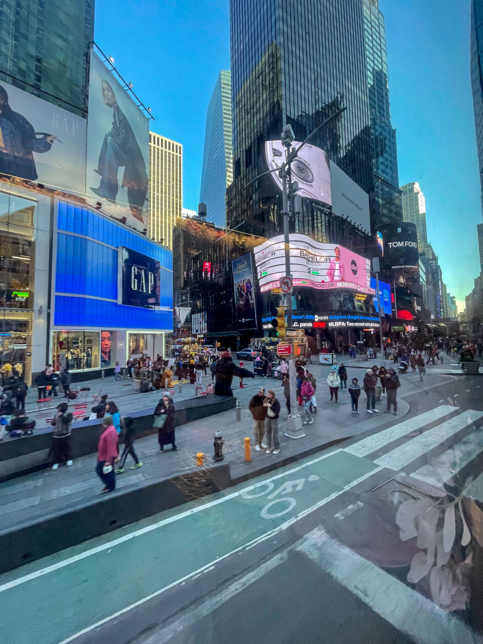 Tea Around Town NYC: The Most Instagramable Bus Tour Adventure ...
